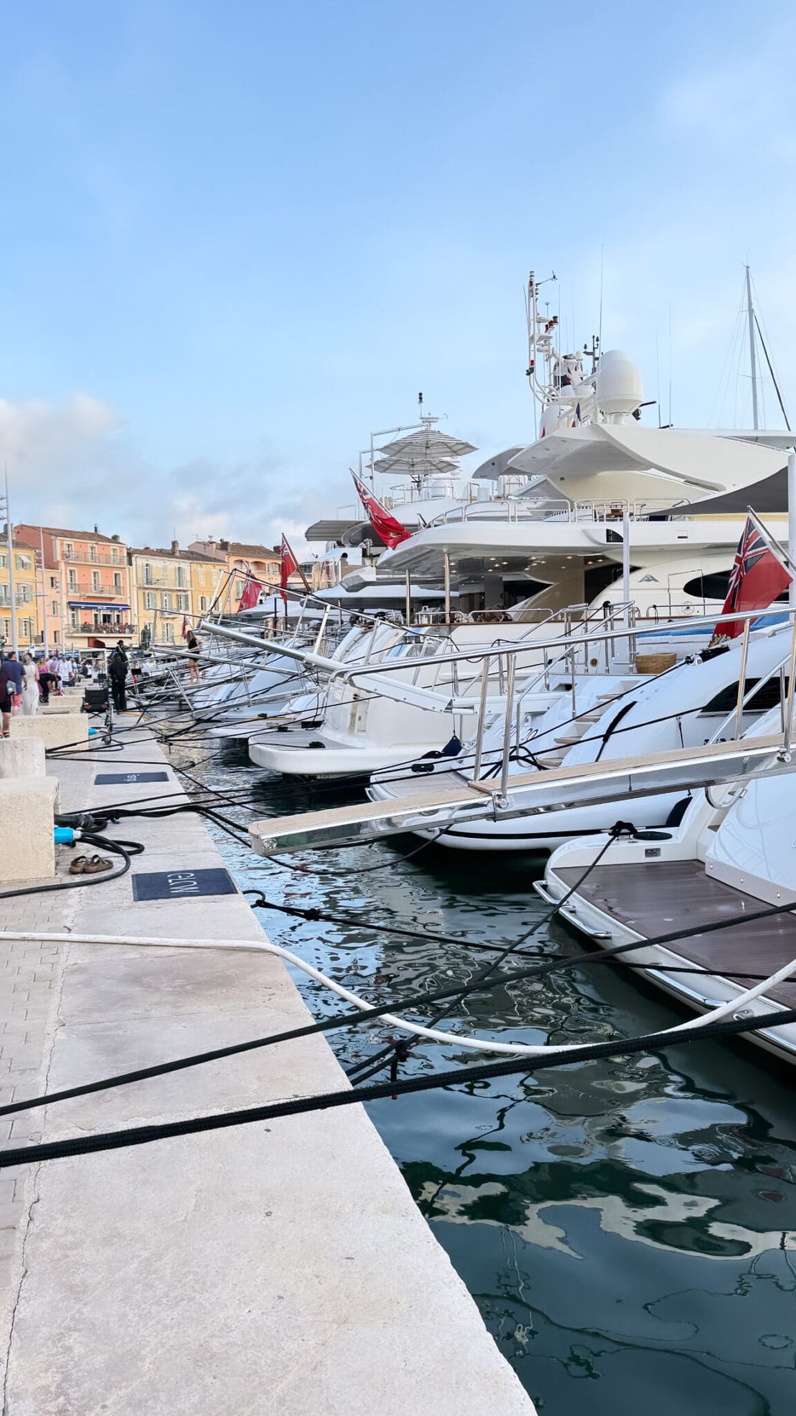 What Everyone is Wearing on the French Riviera | So Susie